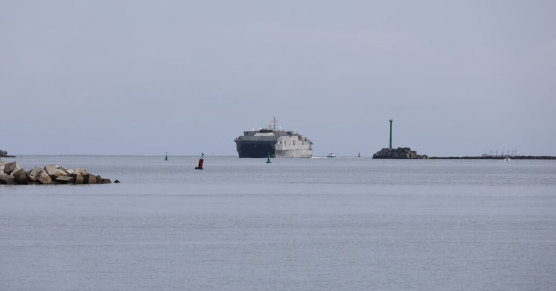 USNS Burlington y misión Continuing Promise 2024 en Colón