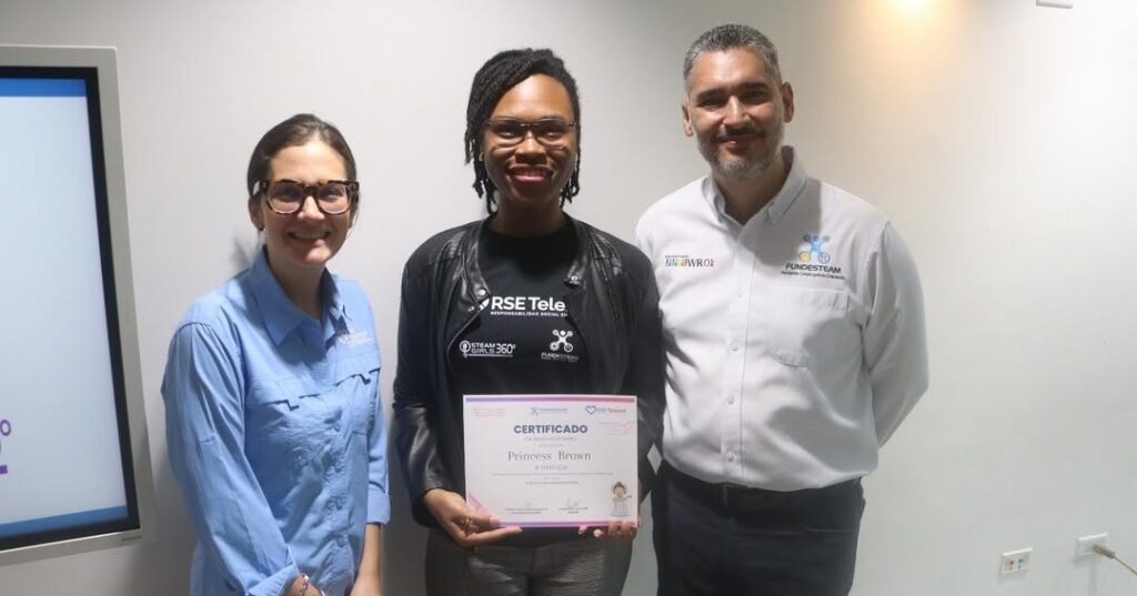 Las Líderes Científicas Del Panamá Del Mañana Sobresalen En El Programa ...