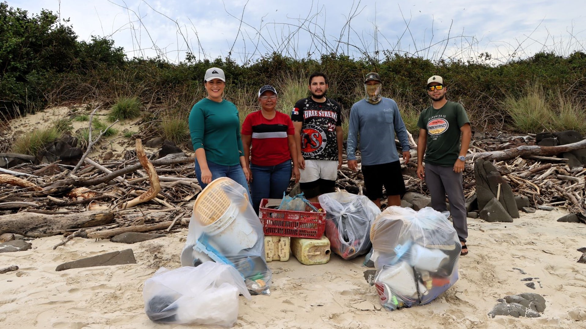 Se Realiza Exitosa Jornada De Limpieza En El Refugio De Vida Silvestre De Isla Iguana » Impacto ...