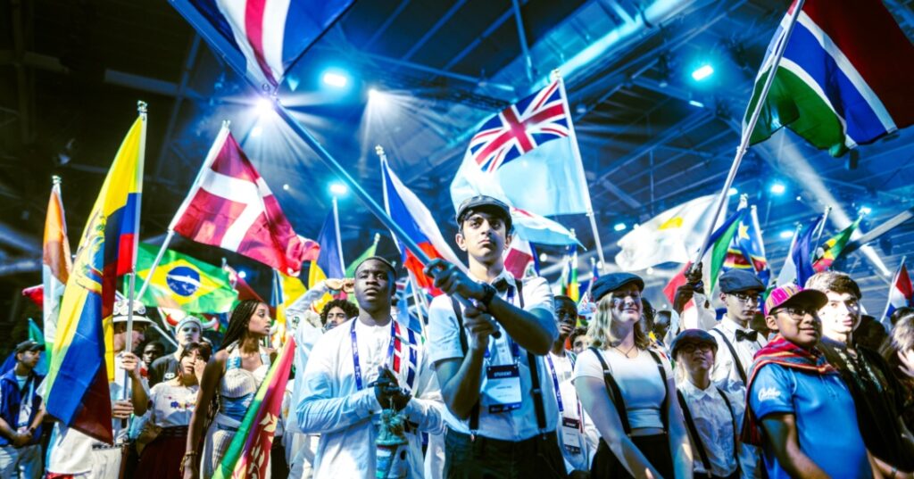 El desafío FIRST Global convoca a las jóvenes mentes brillantes del ...